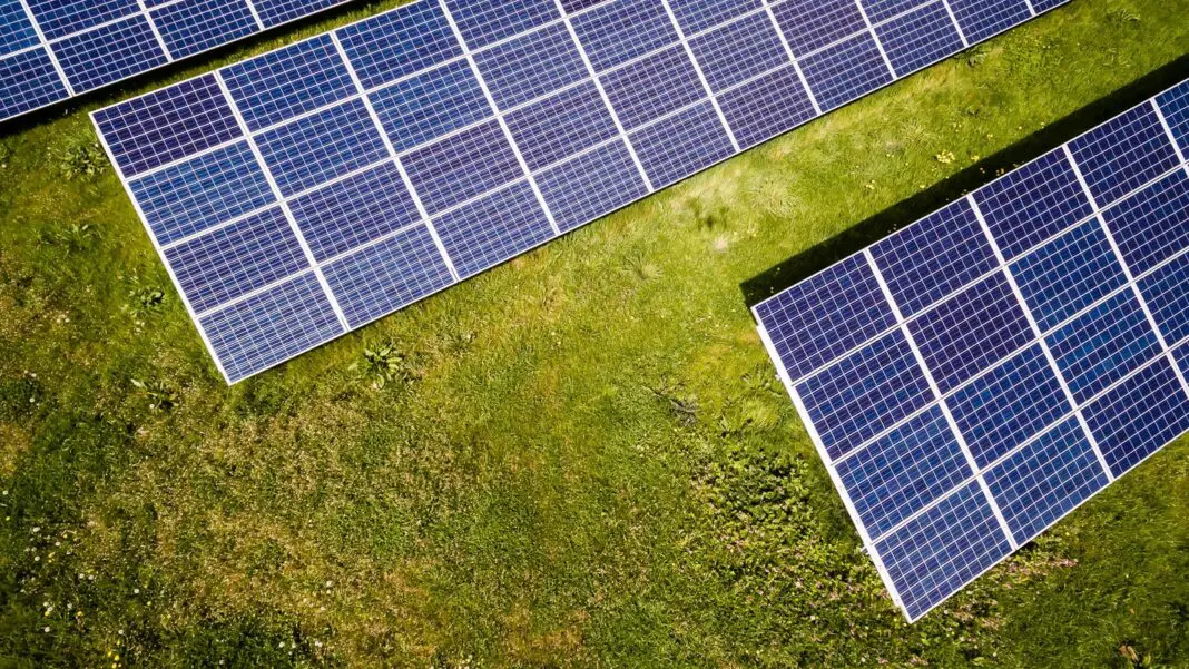 EIB skenk meer as €525 miljoen aan Pole se top nutsmaatskappy PGE vir ...